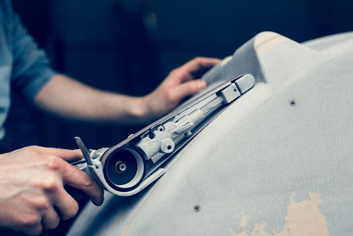 Are Manual Machine Tools Still Valuable? - Munot Plastics Inc.